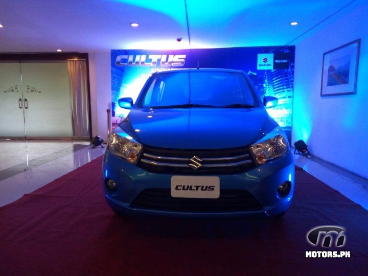 Suzuki Cultus 2022 Side View Photos | Motors.pk