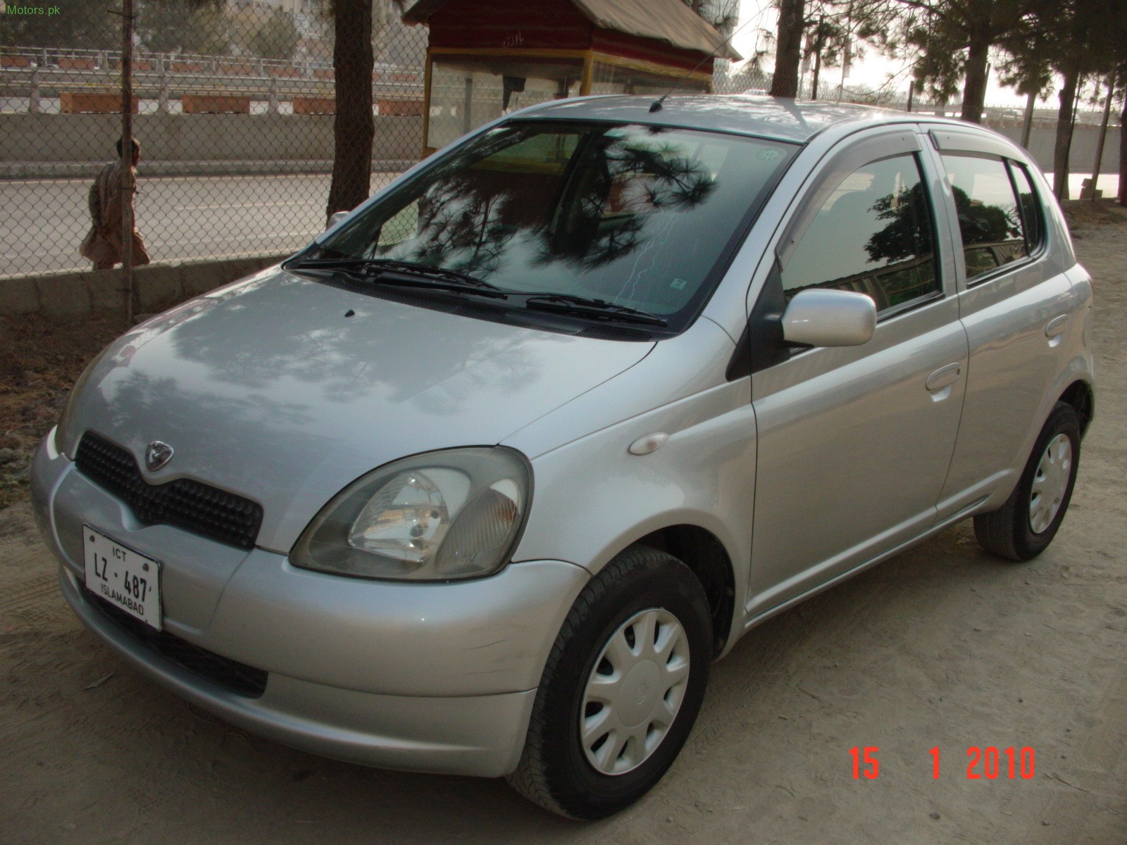 Vitz | Motors.pk